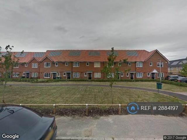Holywell Way, Stanwell, TW19 3 bed terraced house to rent £2,400 pcm £554 pw