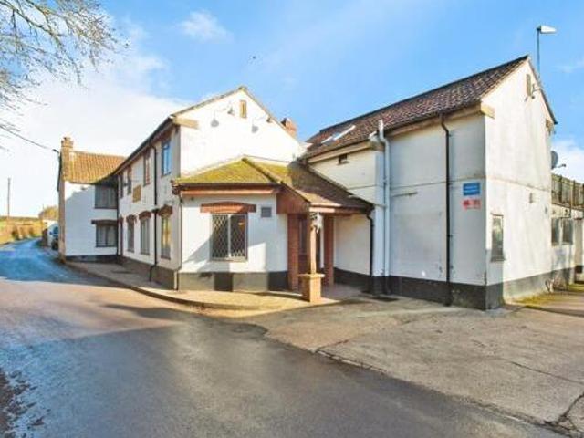 Holywell, East Coker, 5 Bedroom Detached