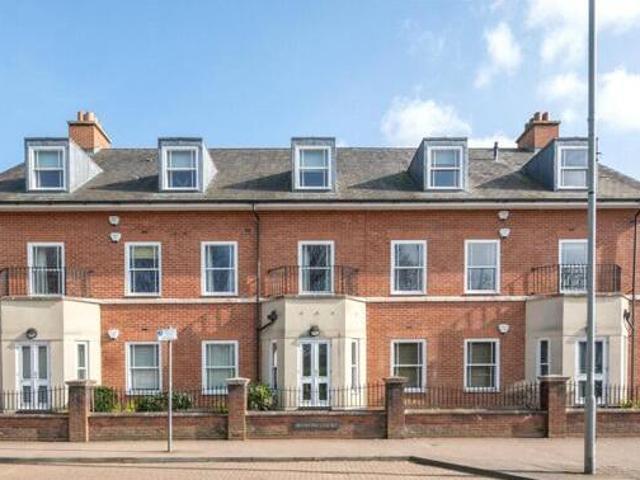 Holywell Hill, St. Albans, 2 Bedroom Flat