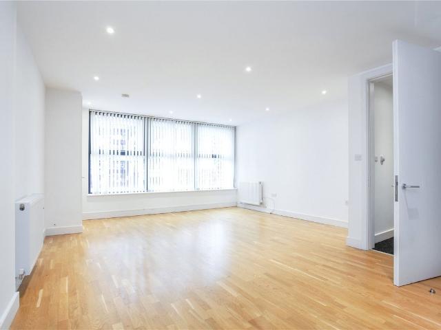 Holywell Lane, Shoreditch, London EC2A, 1 bed flat to rent, £2,250 pcm | PrimeLocation