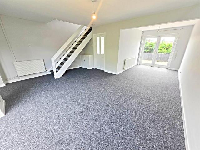 Holywell Road, Tonteg, Pontypridd