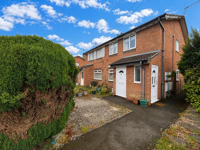 Holbein Close, Bedworth CV12, 2 bed maisonette to rent, £850 pcm | PrimeLocation