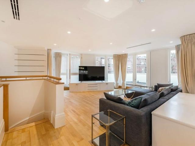 Holbein Place, SW1W, London