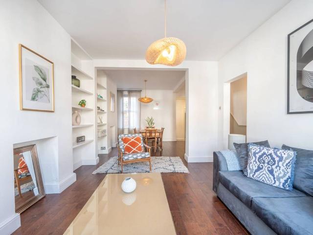 Holberton Gardens, Kensal Green, London NW10, 3 bed houseboat to rent, £5,200 pcm | PrimeLocation
