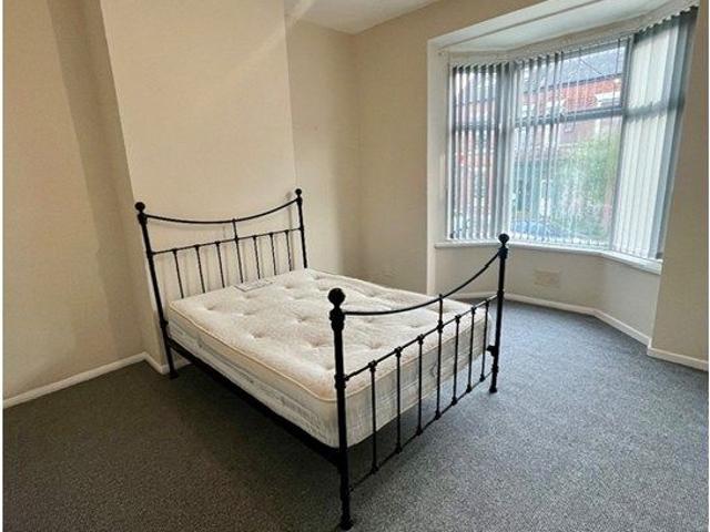Holberry Gardens, Sheffield S10, 1 bed flat to rent, £750 pcm | PrimeLocation