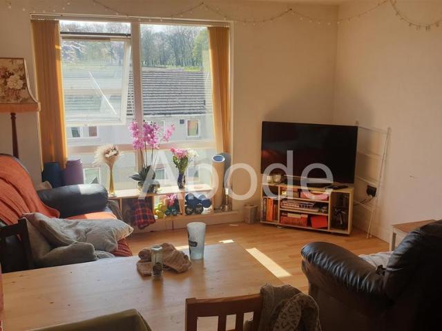 Holborn Central, Woodhouse, Leeds 3 bed flat to rent £1,430 pcm £330 pw