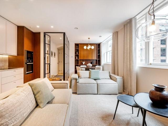 Holborn WC2B, 2 bed flat to rent, £9,592 pcm | PrimeLocation