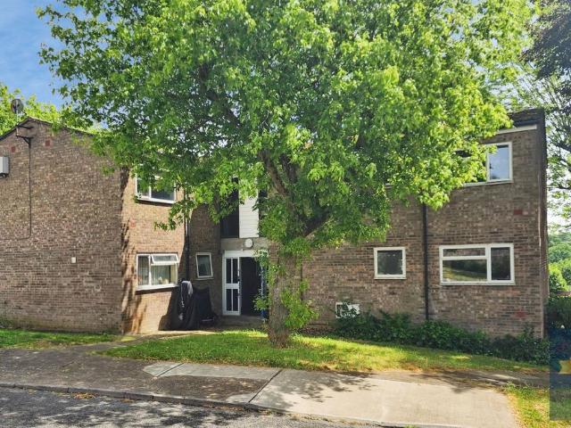 Holborough Close, Colchester CO4, 1 bed flat to rent, £875 pcm | PrimeLocation