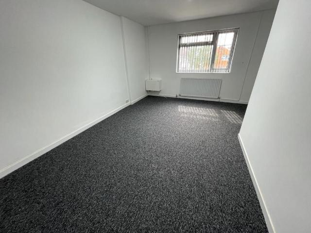 Holbrook Lane, Coventry CV6, Room to rent, £475 pcm | PrimeLocation