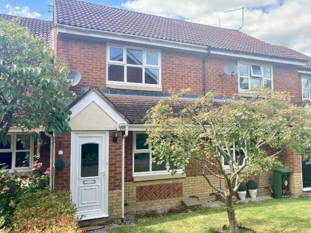 Holbrook School Lane, Horsham RH12, 2 bed terraced house to rent, £1,600 pcm | PrimeLocation