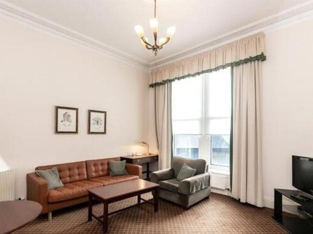 Holburn Street, Aberdeen, 2 Bedroom Flat