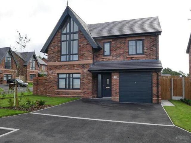 Holcombe Grove, Radcliffe, 4 Bedroom Detached