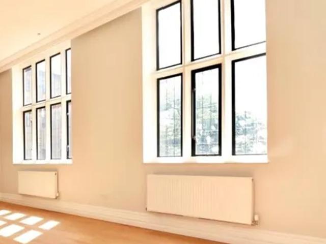 Holcombe House, The Ridgeway, London, NW7 4ED, United Kingdom | 2 bed house for rent #166272626 | Rentberry