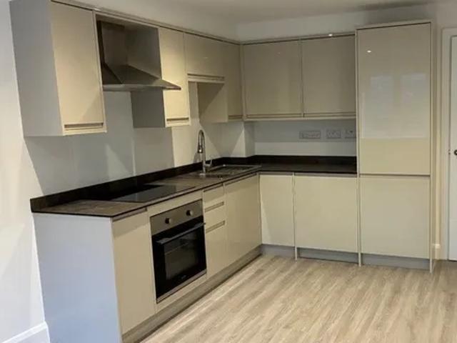 Hold Tight, 41 Old London Road, London, KT2 6ND, United Kingdom | 1 bed apartment for rent #114905925 | Rentberry