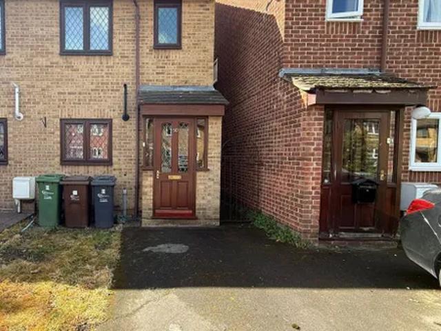 Holden Close, London, RM8 2QS, United Kingdom | 2 bed house for rent #165464083 | Rentberry