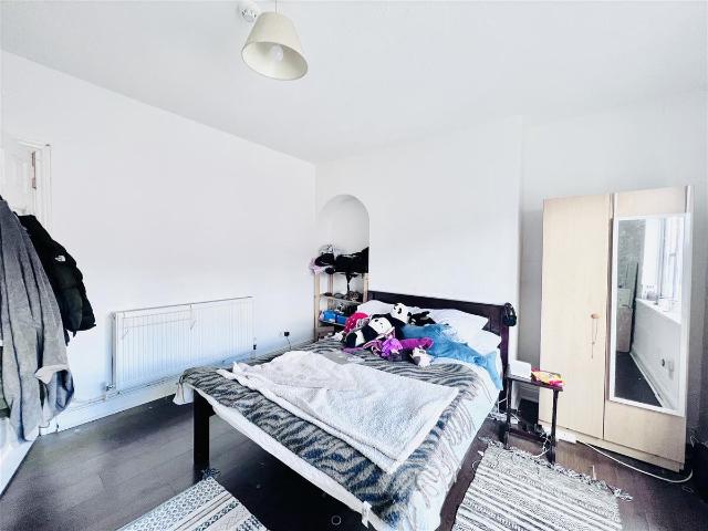 Holden Street, Nottingham NG7, 2 bed flat to rent, £995 pcm | PrimeLocation