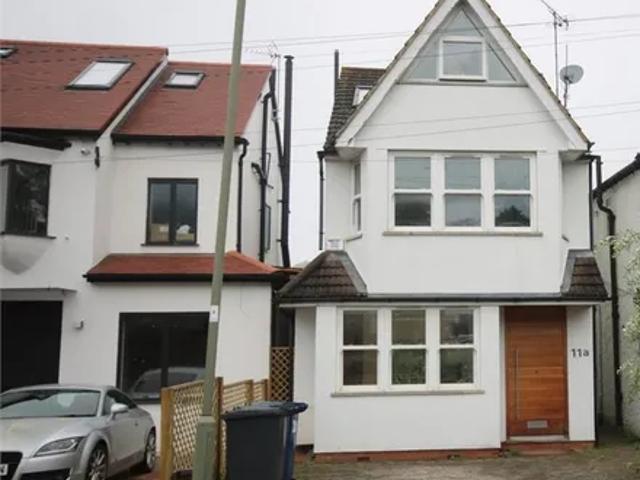 Holden Road, London, N12 8TA, United Kingdom | 4 bed house for rent #138852152 | Rentberry