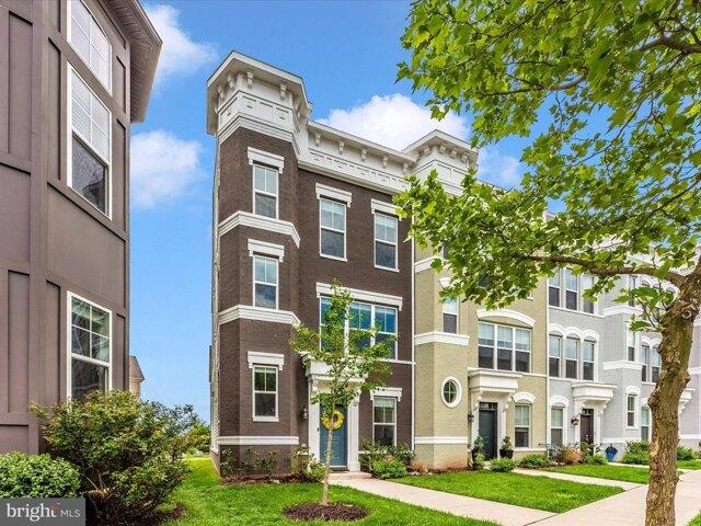 Holden Rd, Frederick, Condo For Sale
