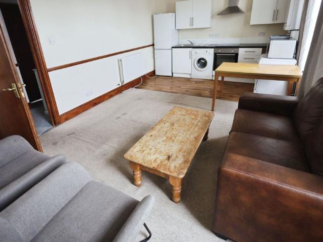 Holdenhurst Road, Bournemouth, BH8