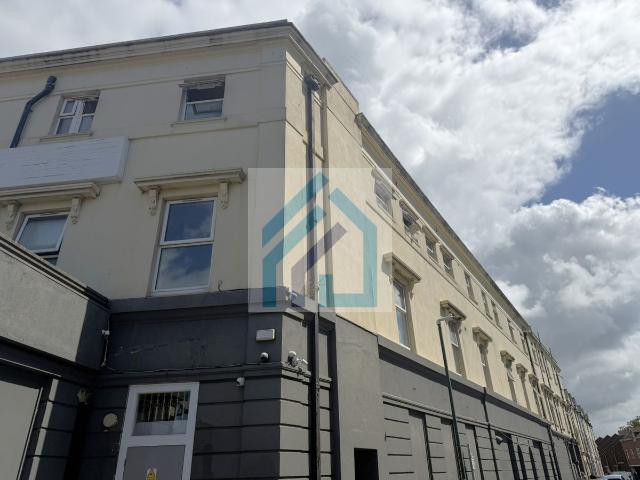 Holdenhurst Road, Bournemouth BH8, Room to rent, £720 pcm | PrimeLocation