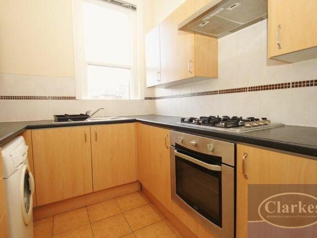 Holdenhurst Road, Holdenhurst Road. 5 bed flat to rent £1,900 pcm £438 pw