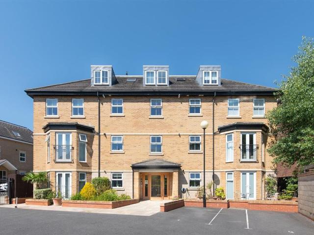 Grasmere Court, Holders Hill Gardens NW4, 3 bed flat to rent, £2,700 pcm | PrimeLocation