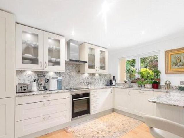 Holders Hill Gardens, Hendon, 4 Bedroom Semi detached