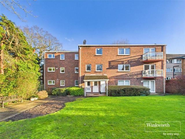 Holders Hill Road, London NW4 2 bed apartment to rent £2,200 pcm £508 pw