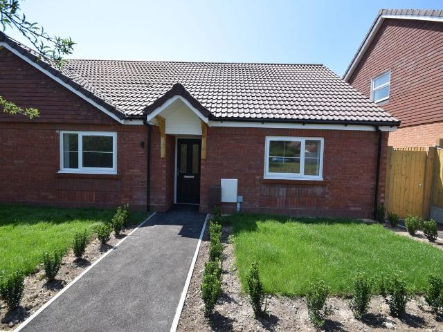 Hole Lane, Bentley, Farnham GU10, 3 bed semi detached bungalow to rent, £2,250 pcm | PrimeLocation