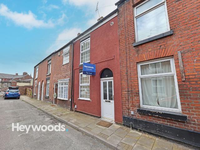 Holford Street, Congleton CW12, 2 bed terraced house to rent, £825 pcm | PrimeLocation