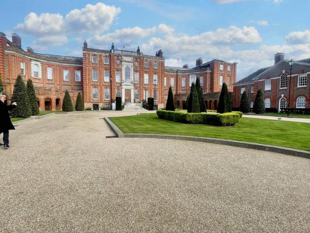 Holford Way, London SW15 1 bed apartment to rent £1,950 pcm £450 pw