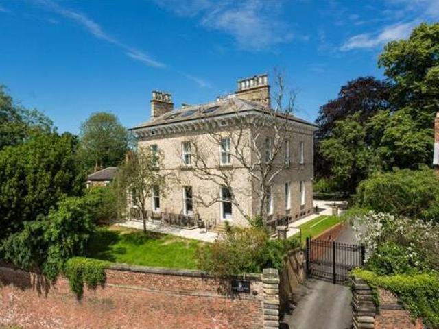 Holgate Road, York, 3 Bedroom Apartment