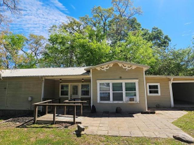 Holiday Acres Dr