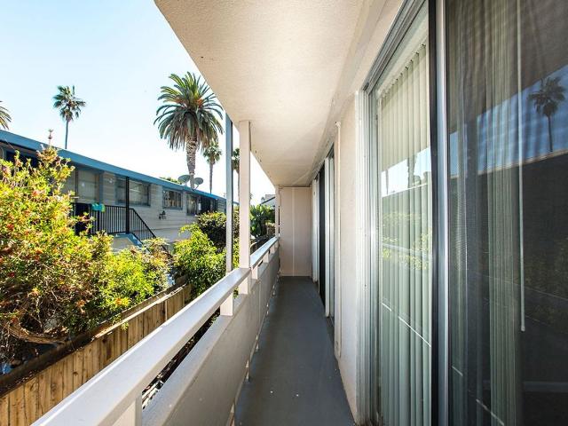 HOLIDAY SPECIAL* 1 MONTH FREE! Welcome to Surfcaster Apartments Studio Apartment for Rent at 5050 Niagara Ave, San Diego, CA 92107 Ocean Beach