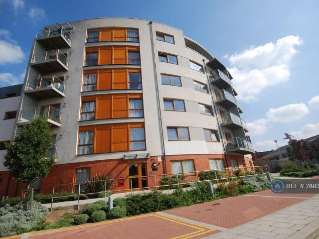 Holinger Court, Wembley, HA0 2 bed flat to rent £2,050 pcm £473 pw