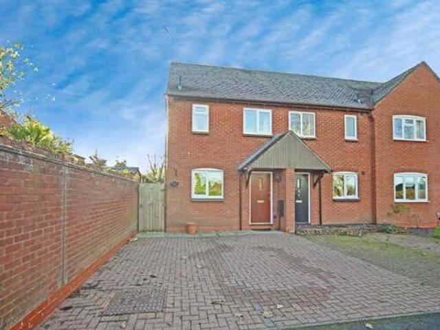 Holland Meadow, Welford On Avon, 2 Bedroom End