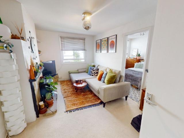 Holland Mews, Hove BN3, 1 bed flat to rent, £1,395 pcm | PrimeLocation