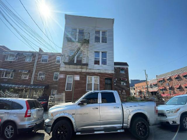 Holland Ave