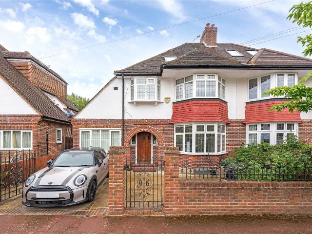 Holland Avenue, Wimbledon, London SW20, 4 bed detached house to rent, £4,250 pcm | PrimeLocation
