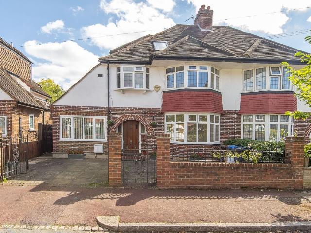 Holland Avenue, London SW20, 4 bed semi detached house to rent, £4,500 pcm | PrimeLocation
