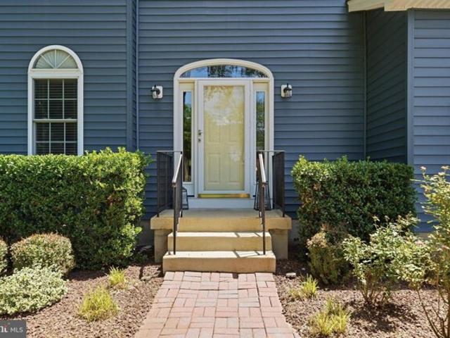 Holland Cliffs Rd, Huntingtown, Home For Sale