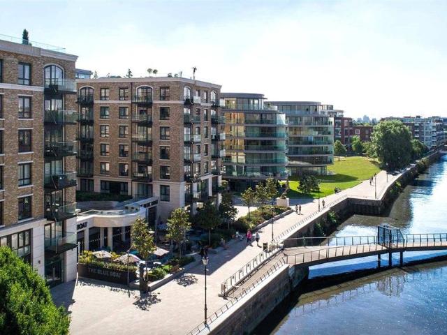 Holland House, Fulham Reach, London W6, 2 bed flat to rent, £4,050 pcm | PrimeLocation