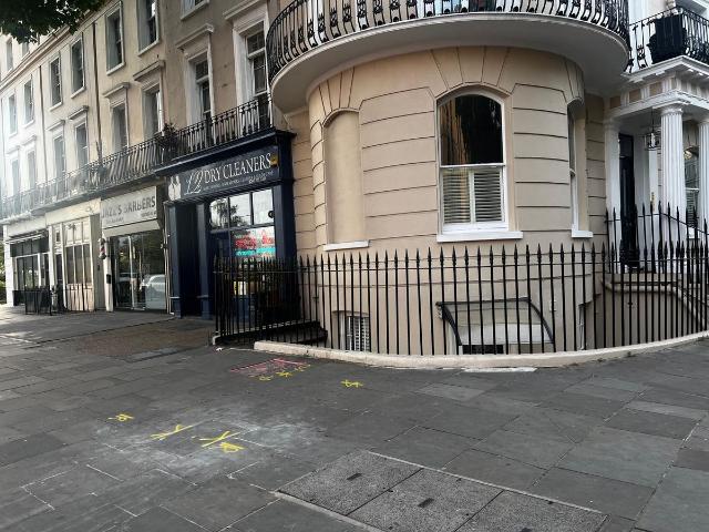 Holland Park Avenue, Kensington, London W11, 1 bed flat to rent, £2,100 pcm | PrimeLocation