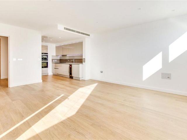 Holland Park Avenue, London W11 1 bed flat to rent £2,600 pcm £600 pw