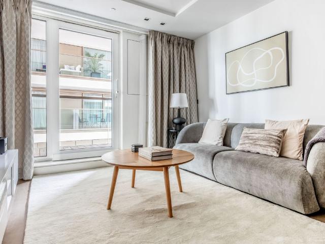 Holland Park W14, 1 bed flat to rent, £3,930 pcm | PrimeLocation