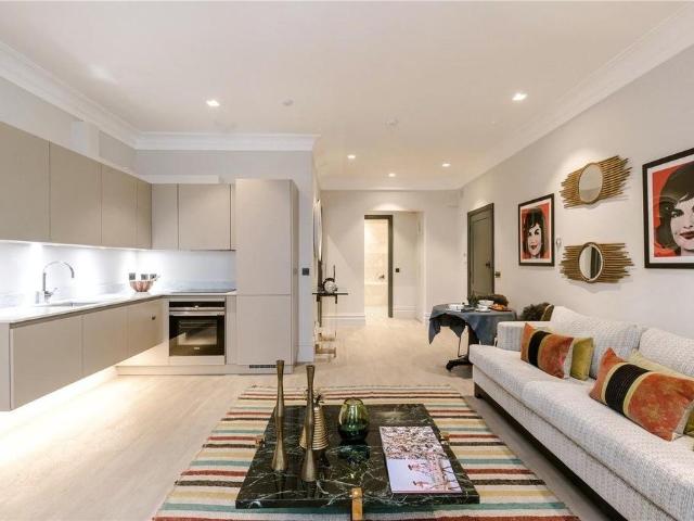 Holland Park, W11 2 bed flat to rent £3,705 pcm £855 pw