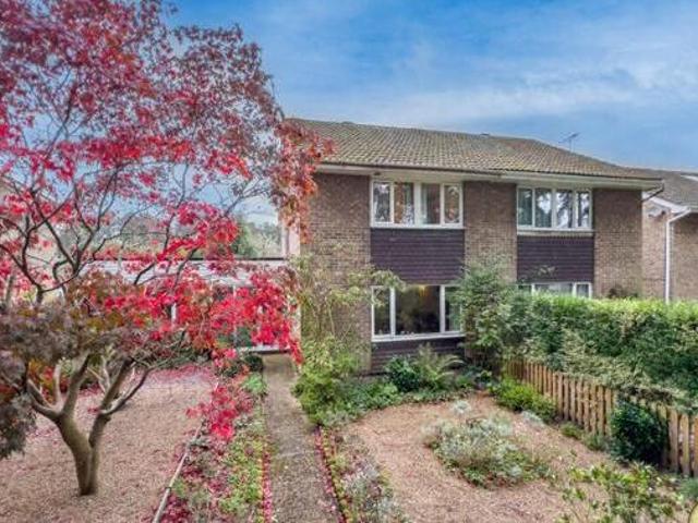 Holland Pines, Bracknell, 3 Bedroom Semi detached