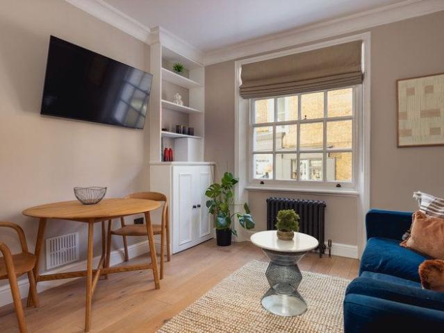 Holland Place