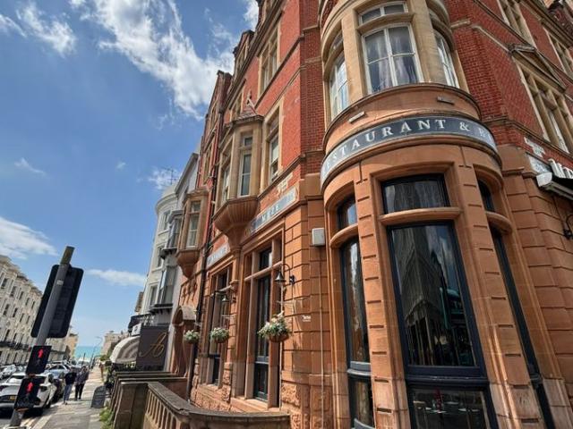 Holland Road, Hove BN3, 2 bed flat to rent, £1,450 pcm | PrimeLocation
