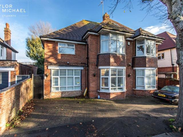 Holland Road, Hove BN3, Room to rent, £725 pcm | PrimeLocation